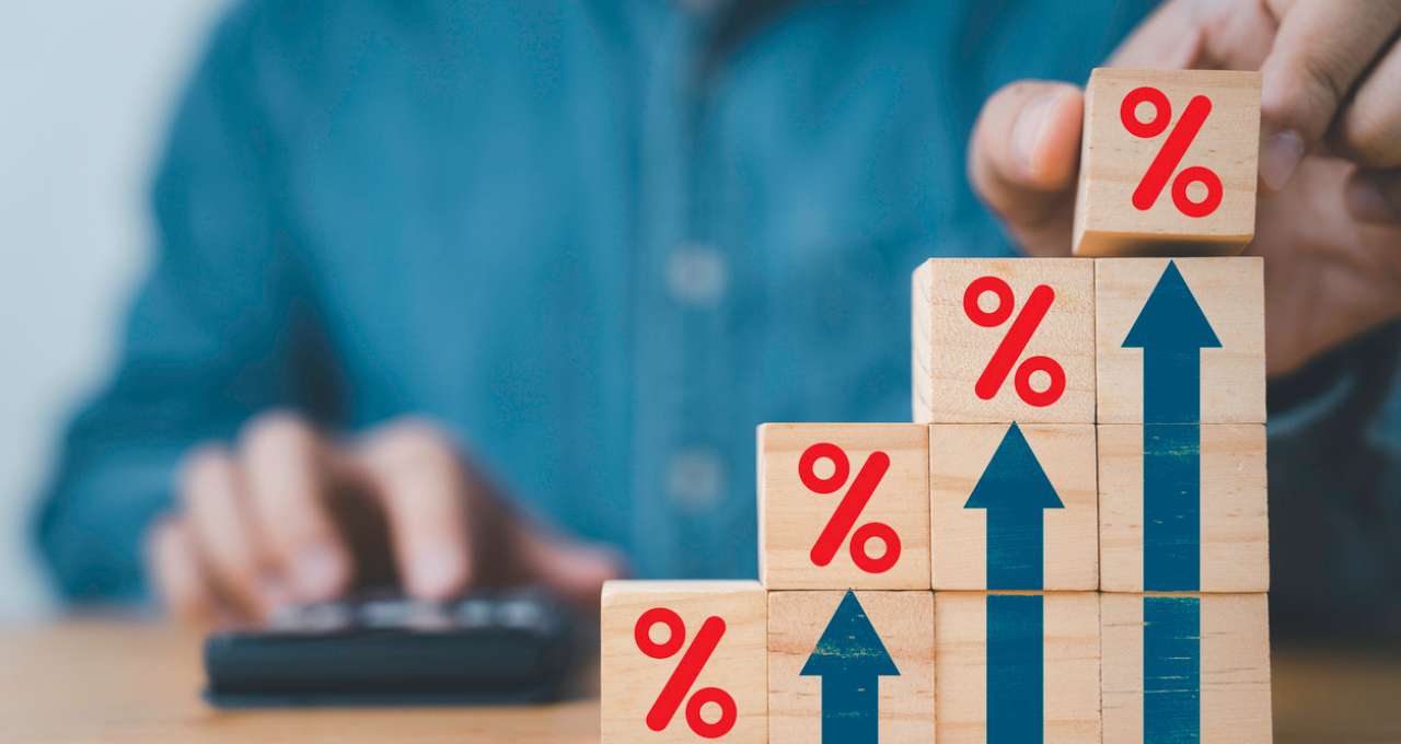Juro médio nos bancos sobe e chega a 42,3% ao ano - Empreender em Goiás